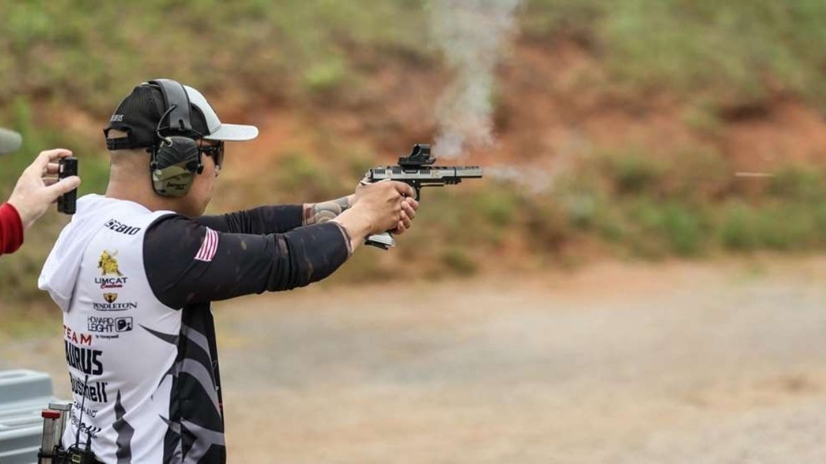 Best Speed Loaders For 9mm, Pistols, Revolvers & Handguns